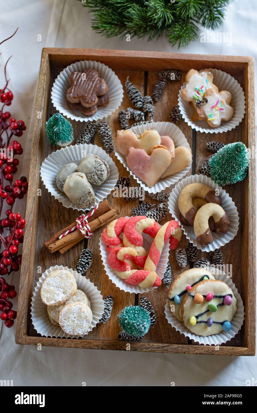 Traditional German Christmas Cookies Stock Photo - Alamy