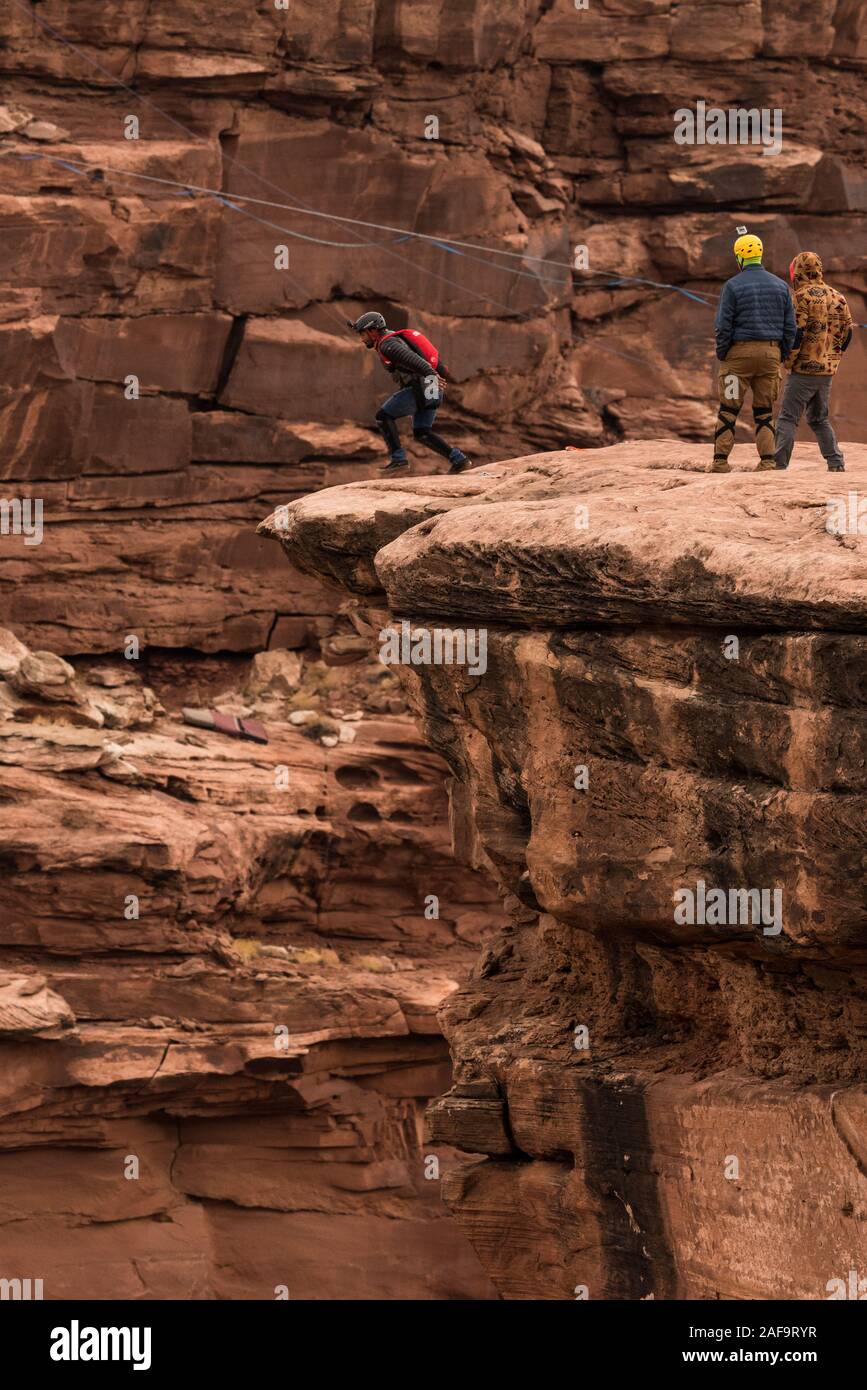 Cliff jumping african descent hi-res stock photography and images - Alamy