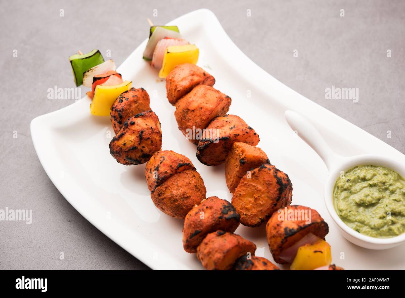 Tandoori aloo tikka or grilled barbecue potatoes Stock Photo - Alamy