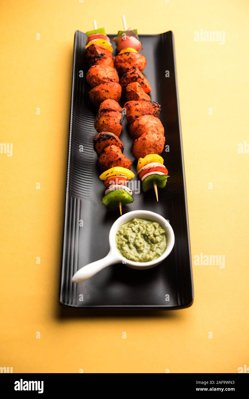 Tandoori aloo tikka or grilled barbecue potatoes Stock Photo - Alamy