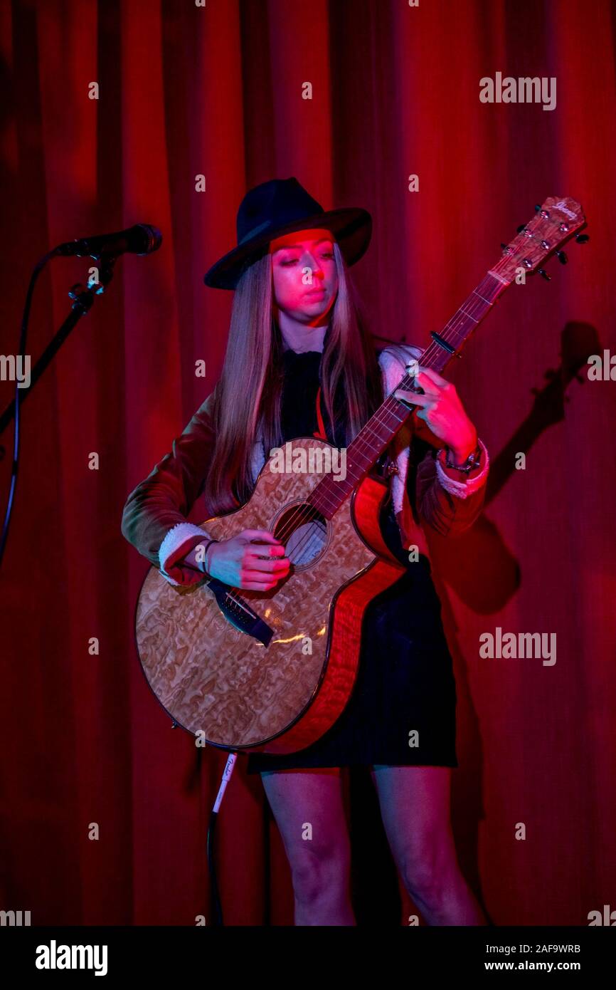 Singer songwriter, Lucy Shaw, Skegness, England Stock Photo - Alamy