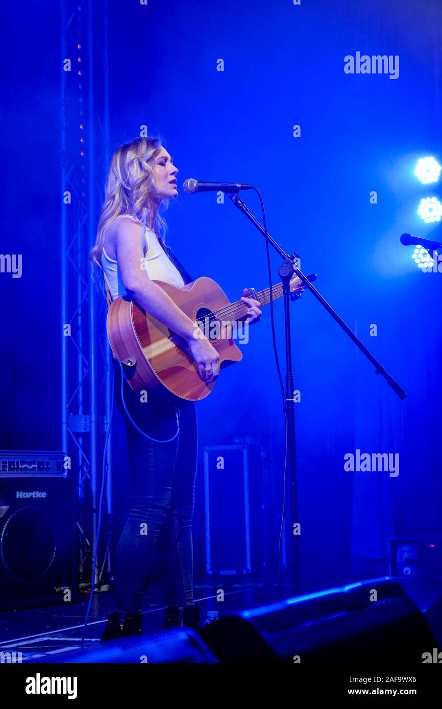 Singer songwriter Harriet Rose, performance, Skegness, England Stock ...