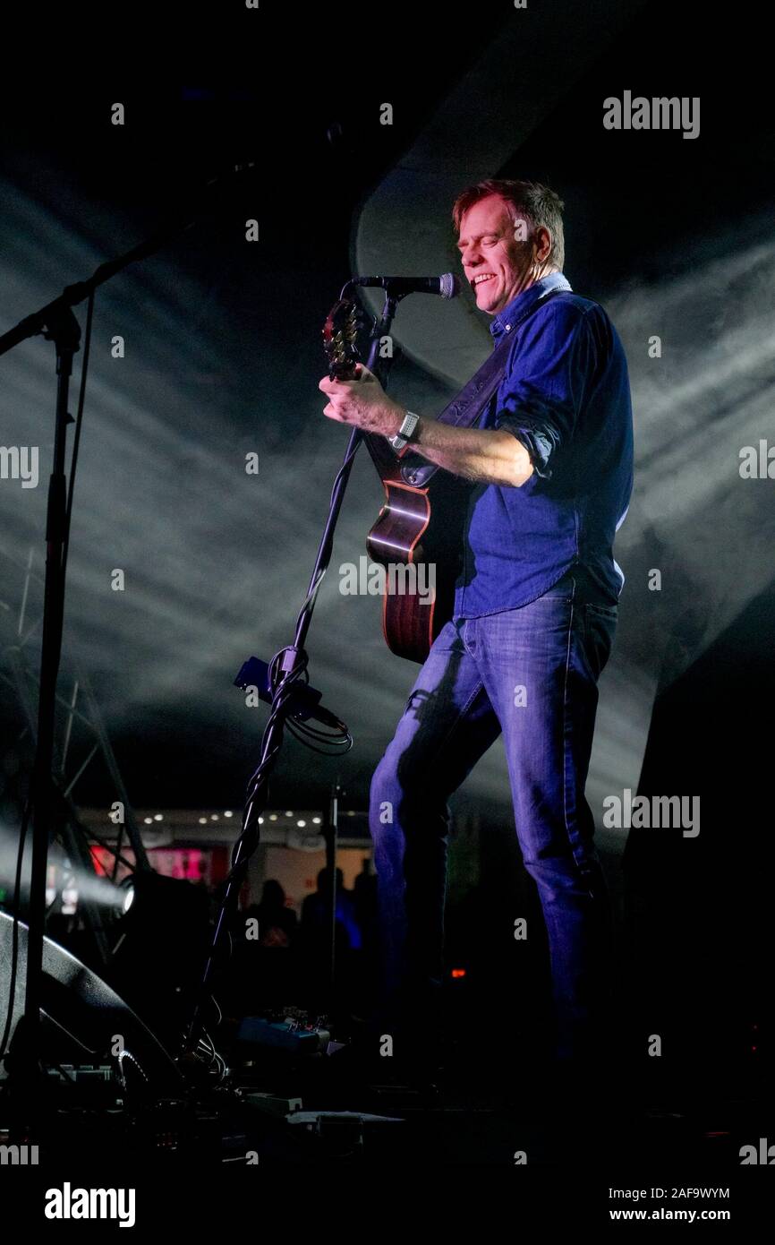 Welsh Singer Songwtiter Martyn Joseph, concert performance, Skegness ...