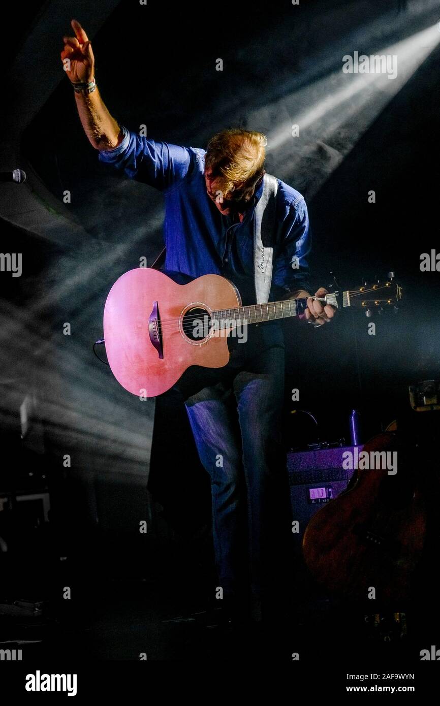 Welsh singer songwtiter martyn joseph hi-res stock photography and ...