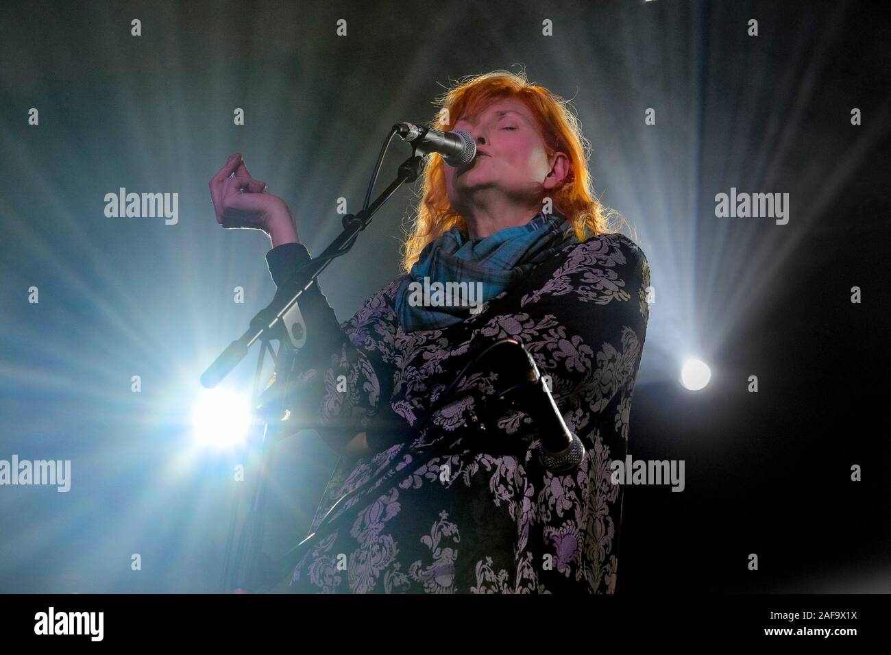 Scottish folk hi-res stock photography and images - Alamy