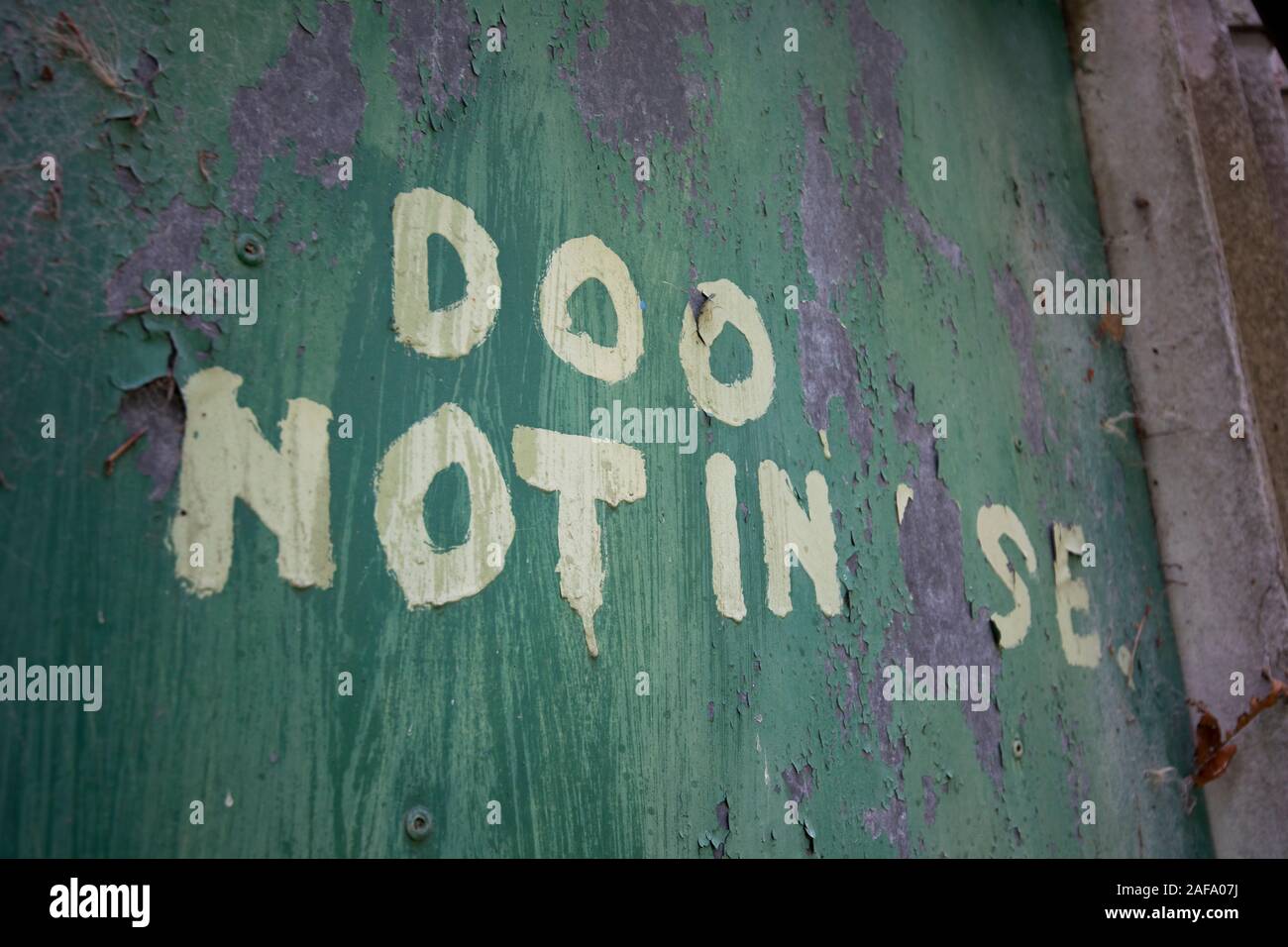 Condemned sign hi-res stock photography and images - Alamy