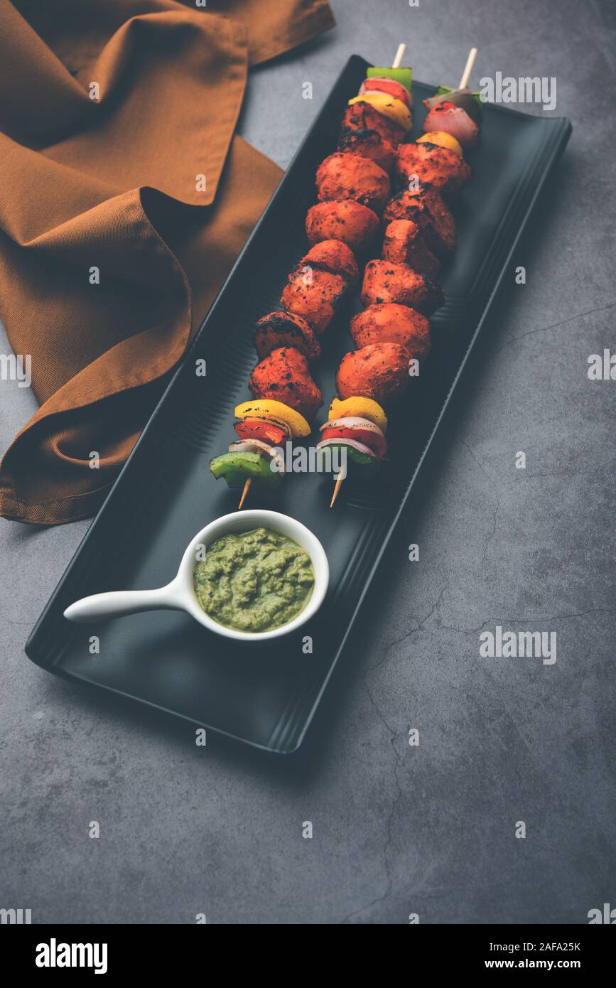Tandoori aloo tikka or grilled barbecue potatoes Stock Photo - Alamy
