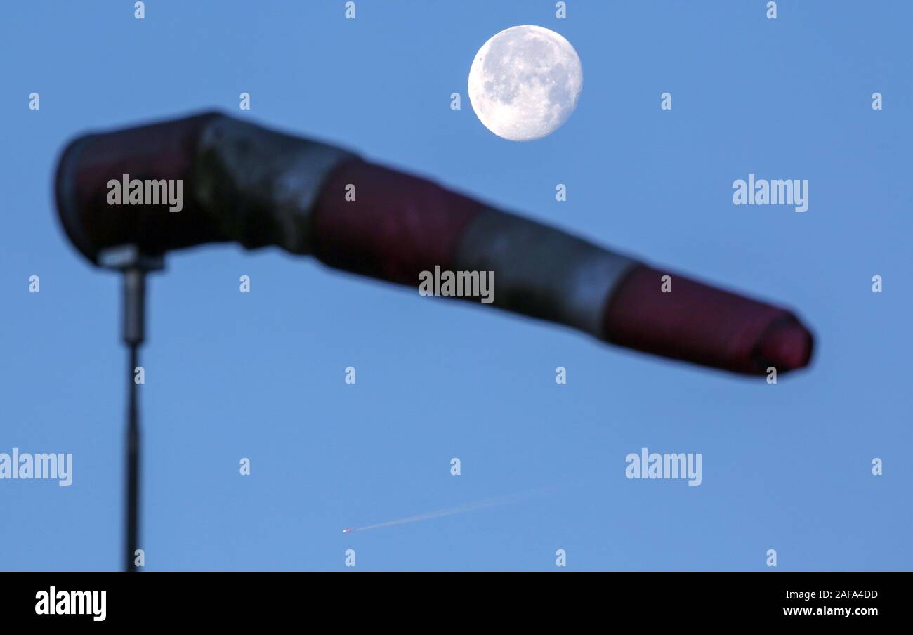 Wind sack hi-res stock photography and images - Alamy