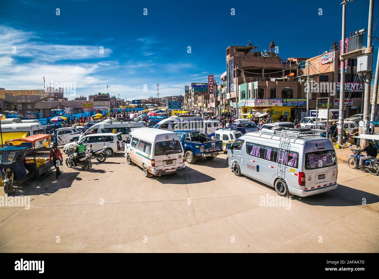 Puno, Peru- Jan 6, 2019: View of a crowd street market in Ayaviri, Peru ...