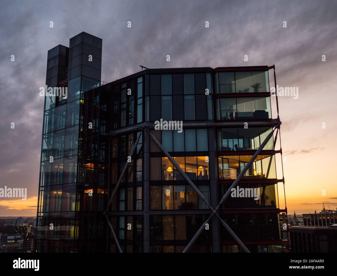 Neo Bankside Apartments, Skyscraper and London Skyline, Bankside ...