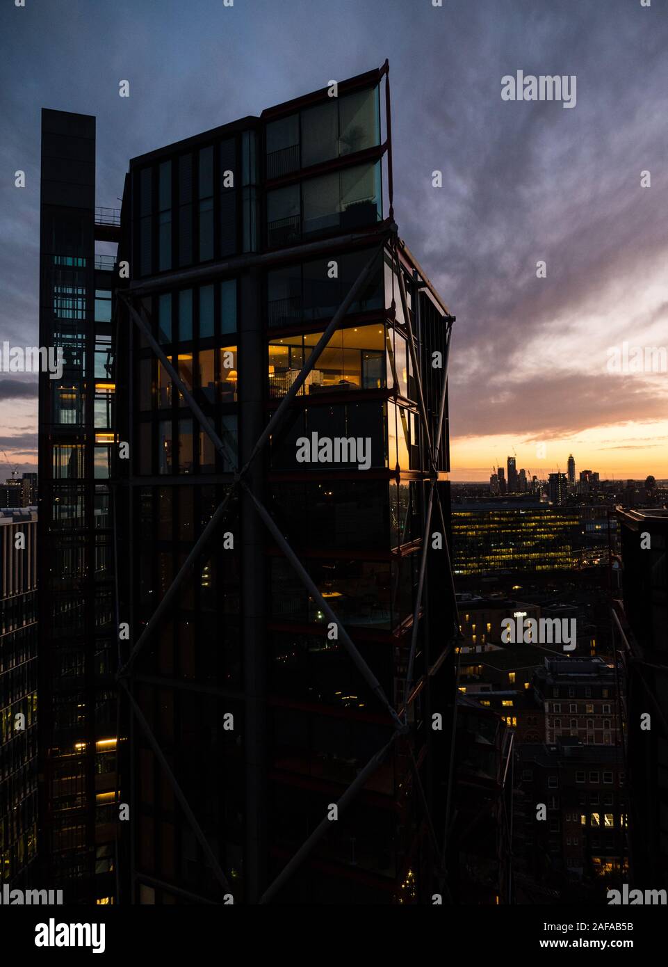 Neo Bankside Apartments, Skyscraper and London Skyline, Bankside ...