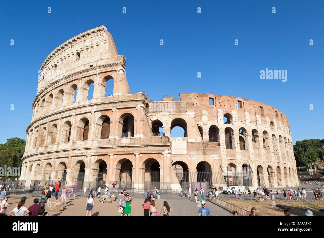 Rome italy daytime hi-res stock photography and images - Alamy