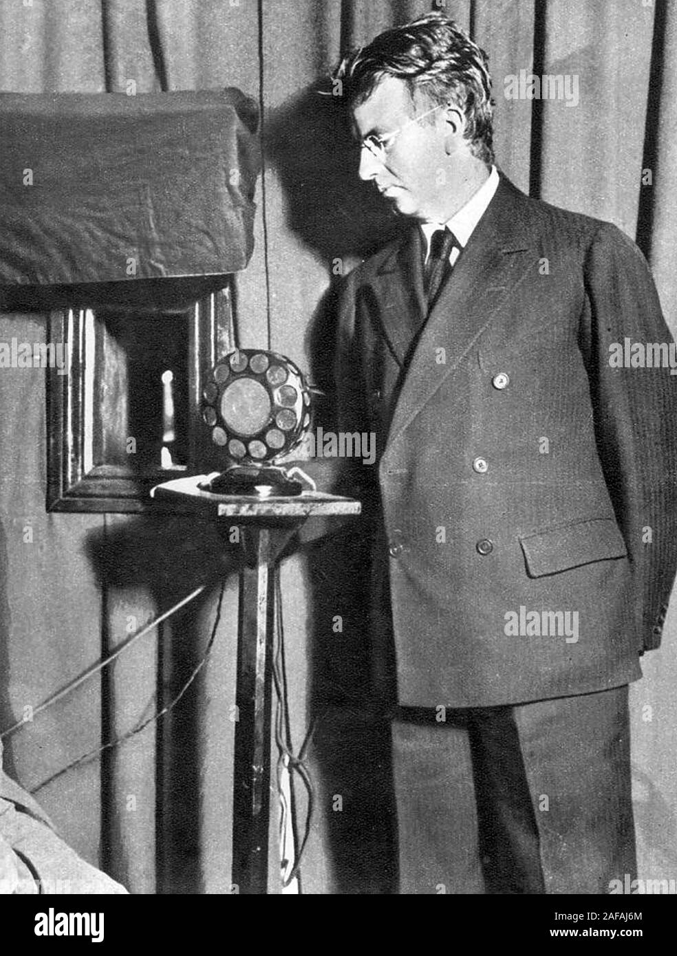 John logie baird hi-res stock photography and images - Alamy