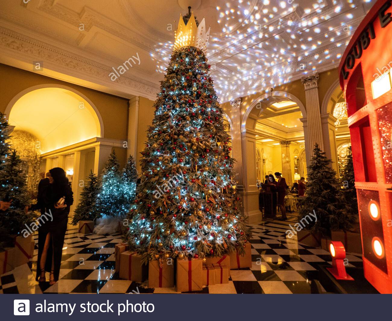 Claridges Interior High Resolution Stock Photography and Images - Alamy