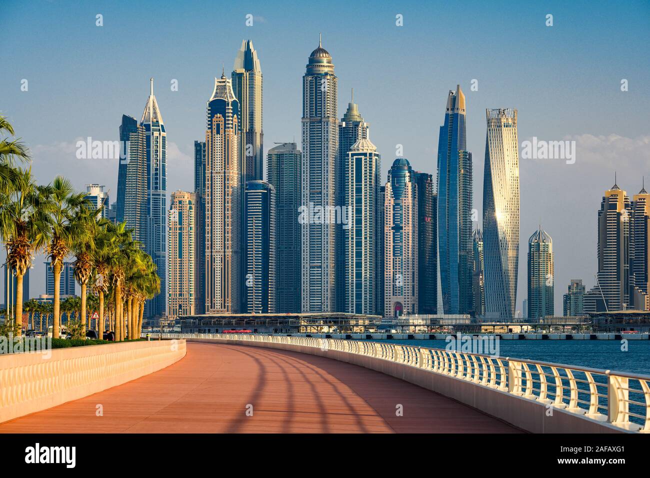 Dubai tower hi-res stock photography and images - Alamy