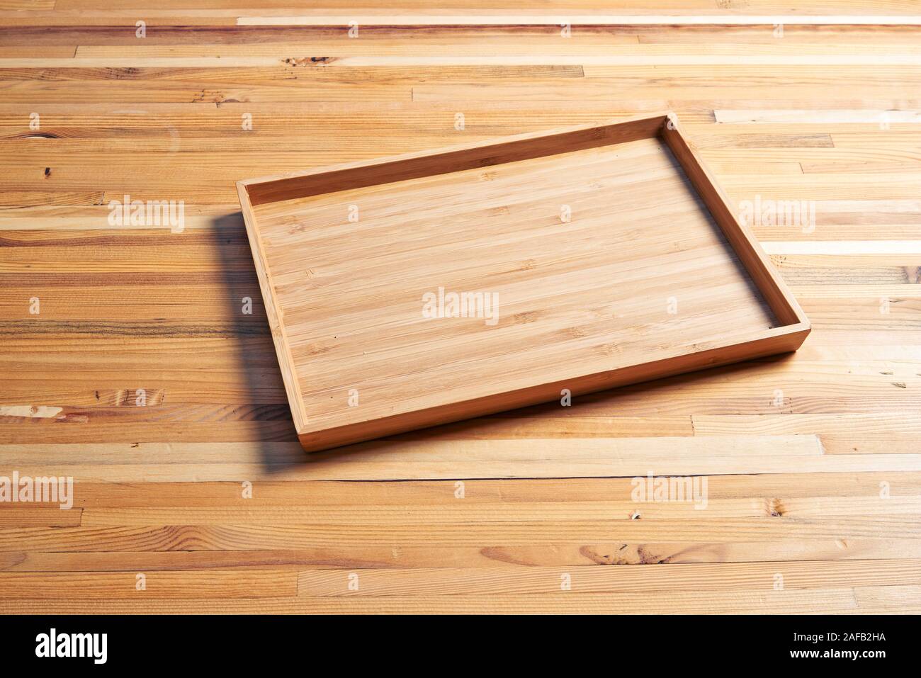 Empty tray hi-res stock photography and images - Alamy