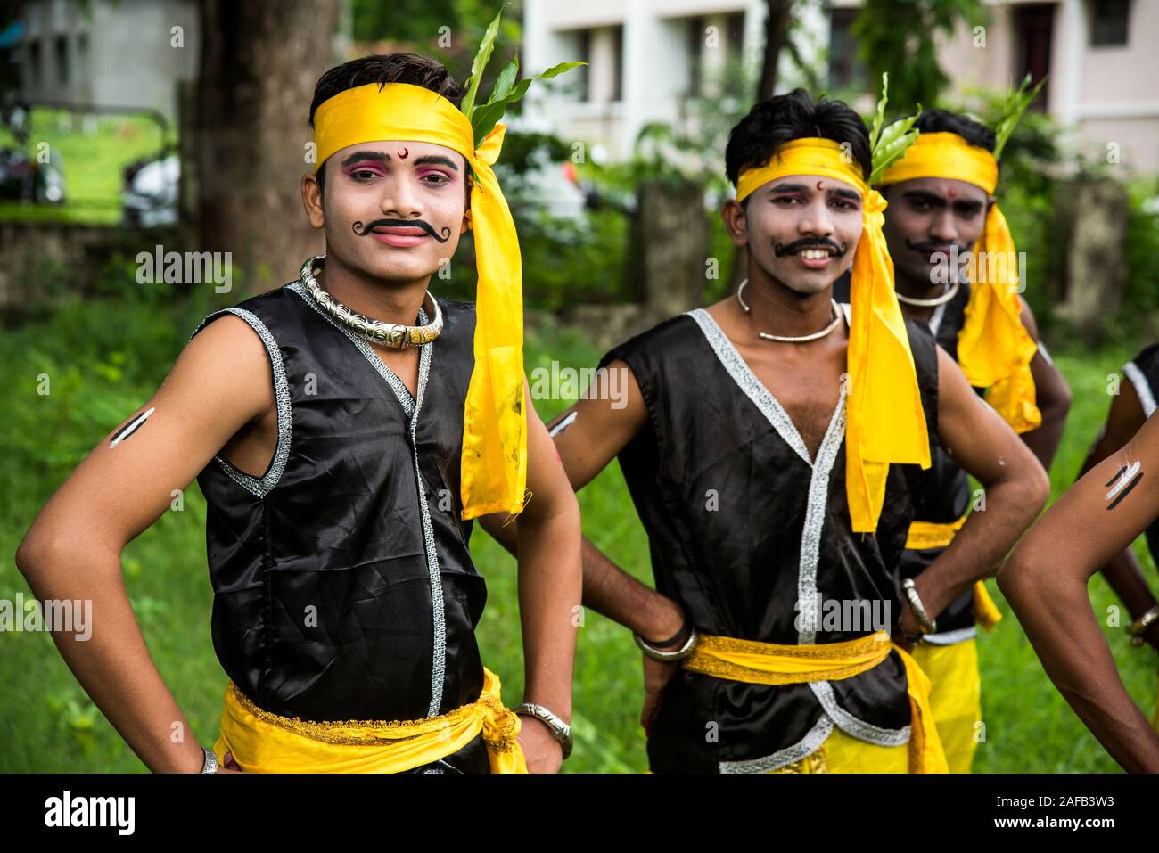 Types Of Gond Tribe at Dominique Beede blog