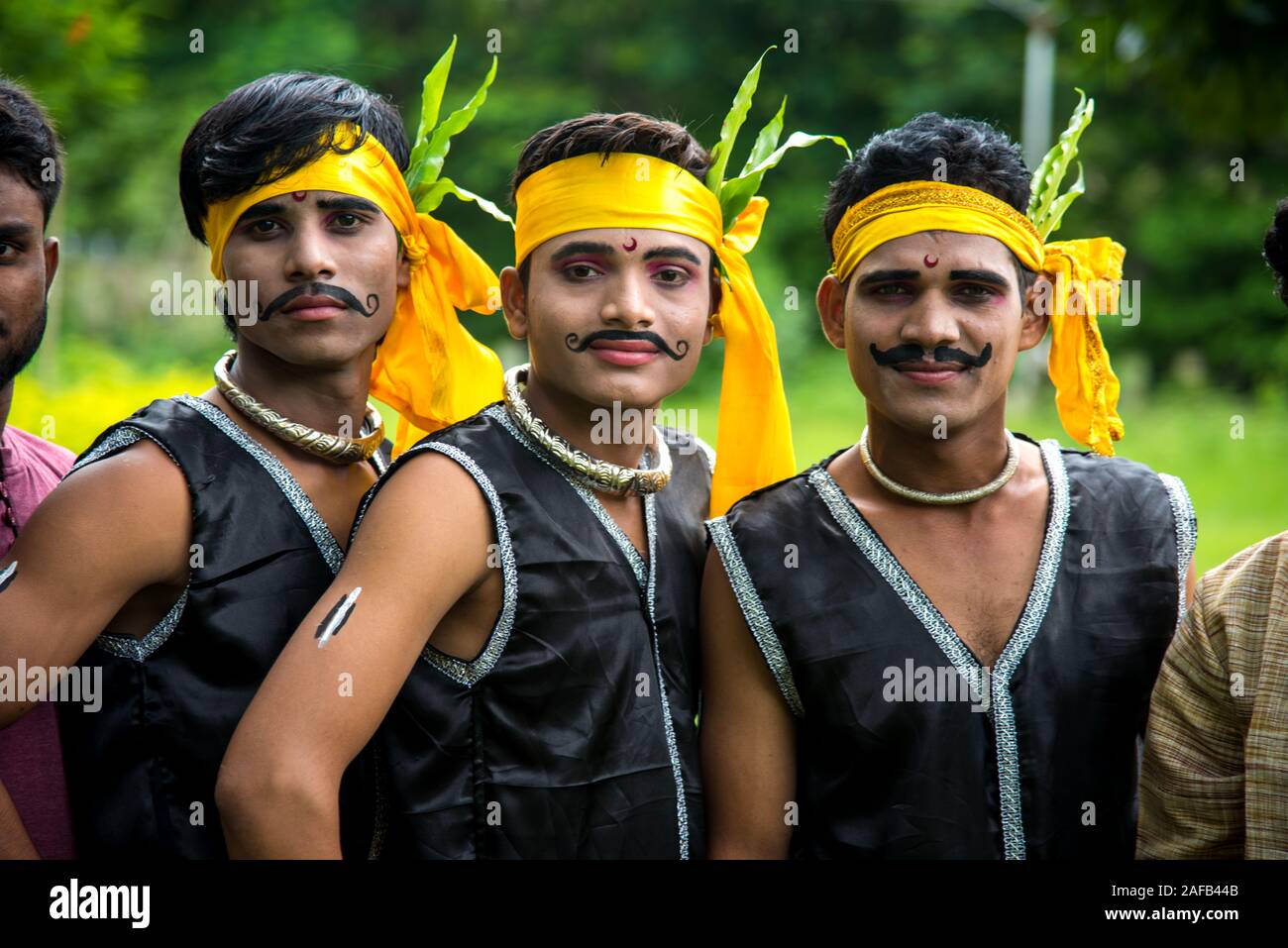 Gondi tribe hi-res stock photography and images - Alamy