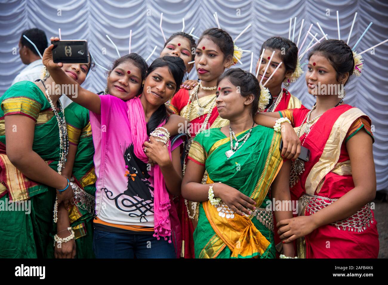 Gondi tribe hi-res stock photography and images - Alamy