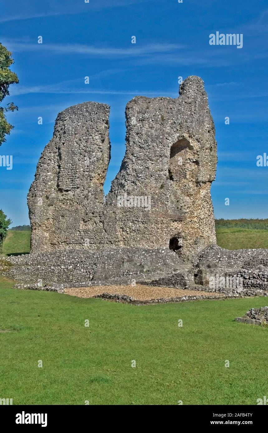Ludgershall castle hi-res stock photography and images - Alamy