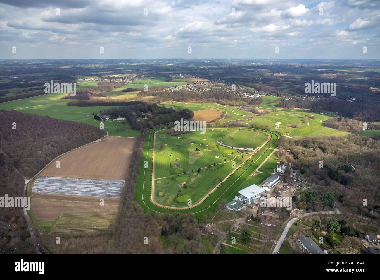 Golf course birds eye view hi-res stock photography and images - Alamy