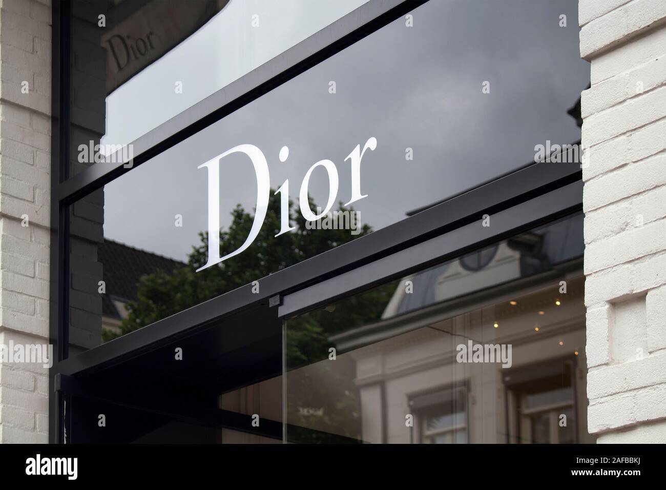 Christian dior logo hi-res stock photography and images - Alamy