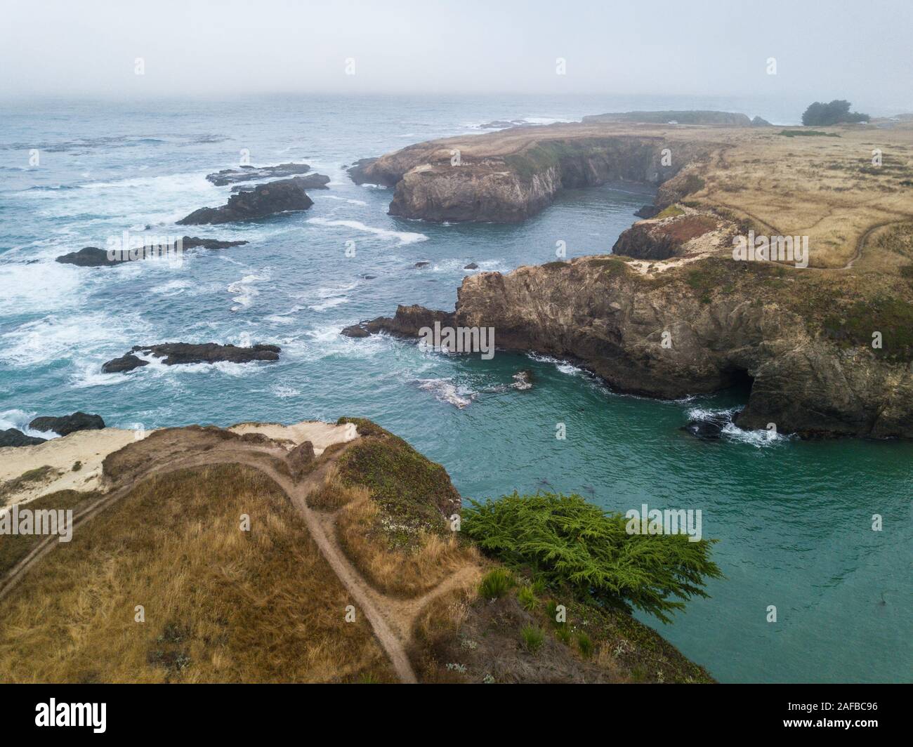 The amazing coastline of Mendocino, CA, accessible by the Pacific Coast ...