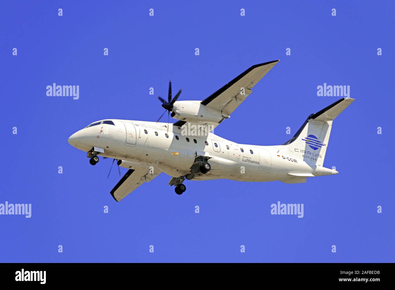 Dornier 328 hi-res stock photography and images - Alamy