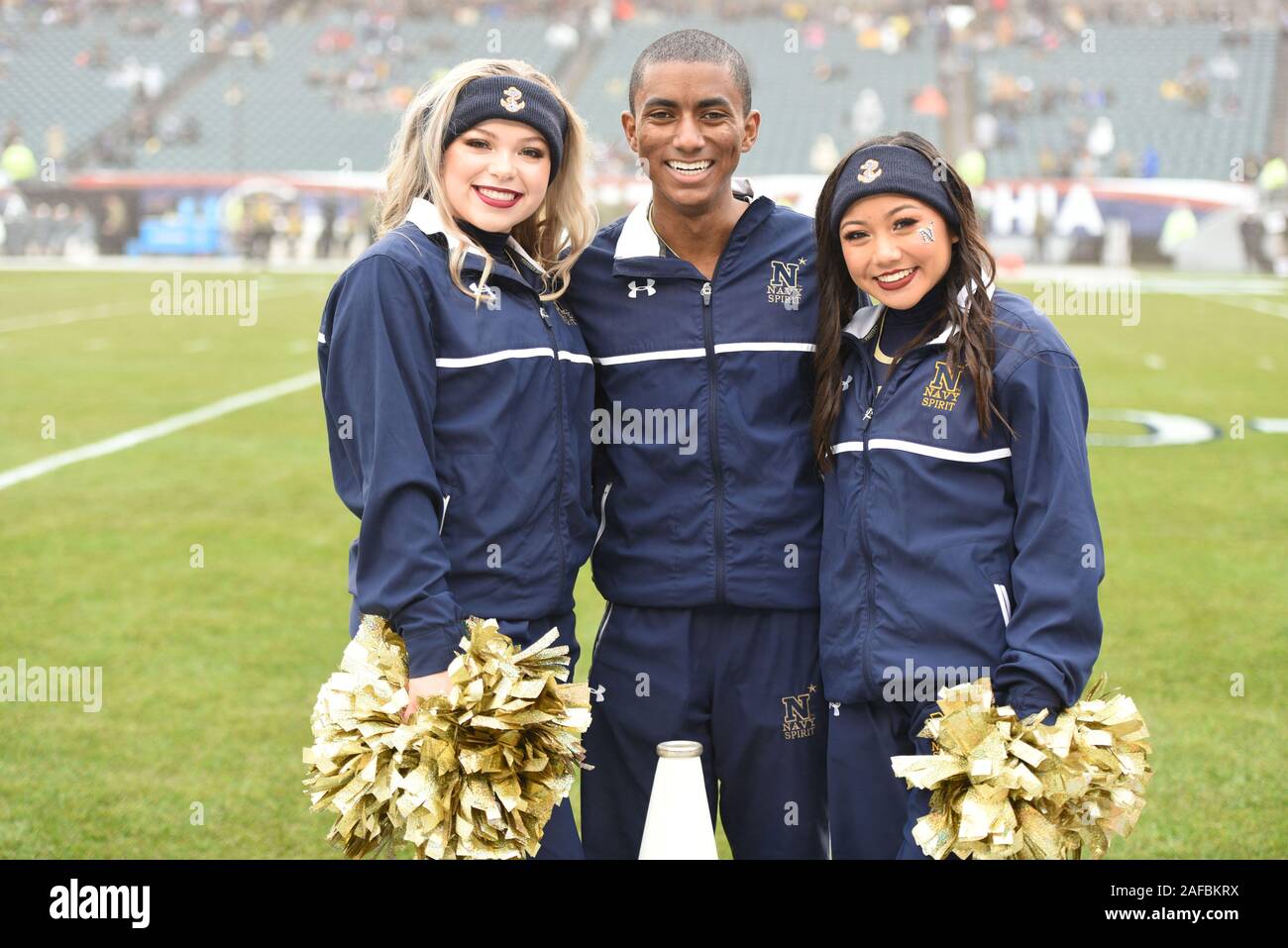 Navy cheerleaders hi-res stock photography and images - Alamy