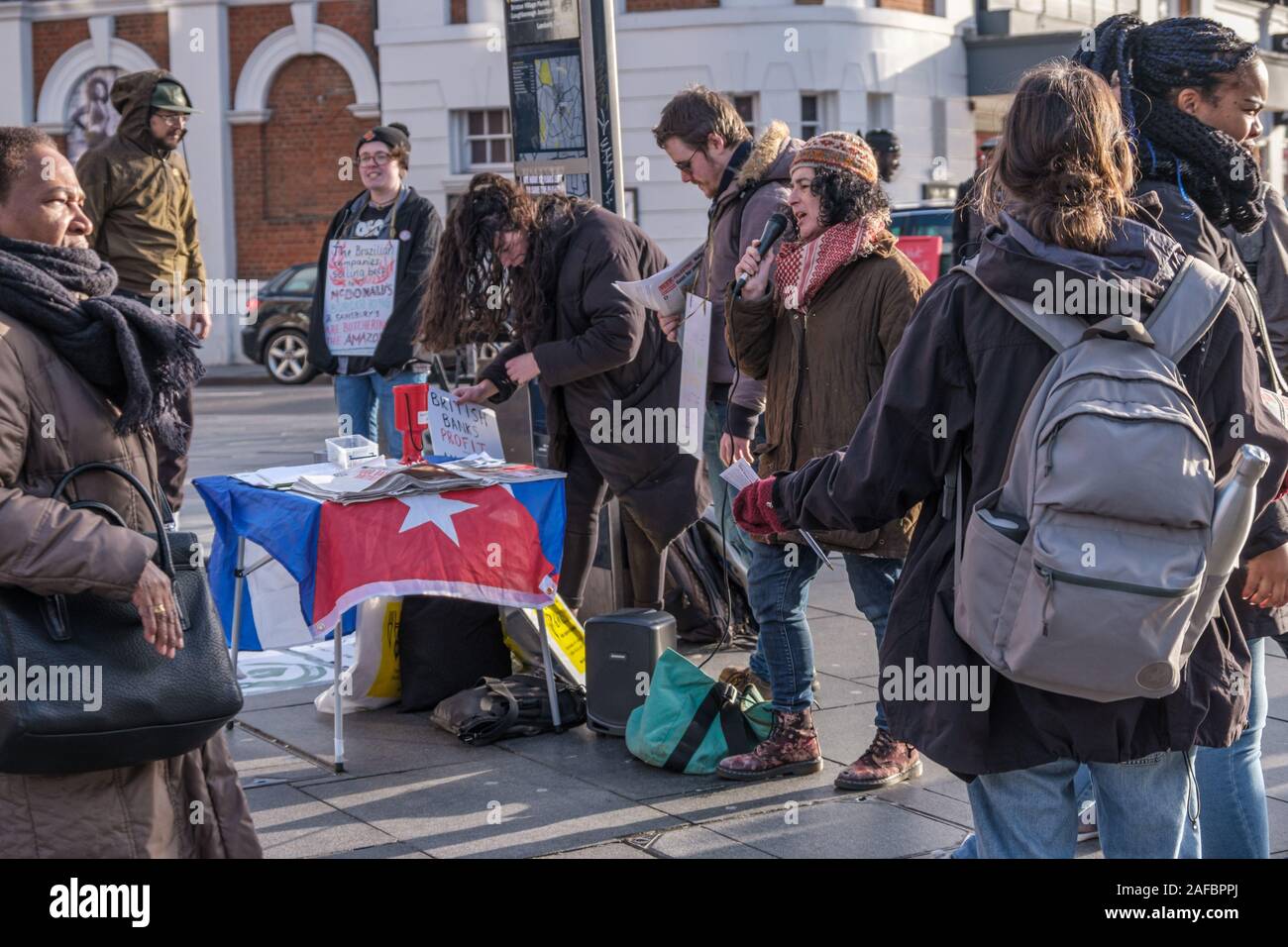 Anti fast fashion hi-res stock photography and images - Alamy
