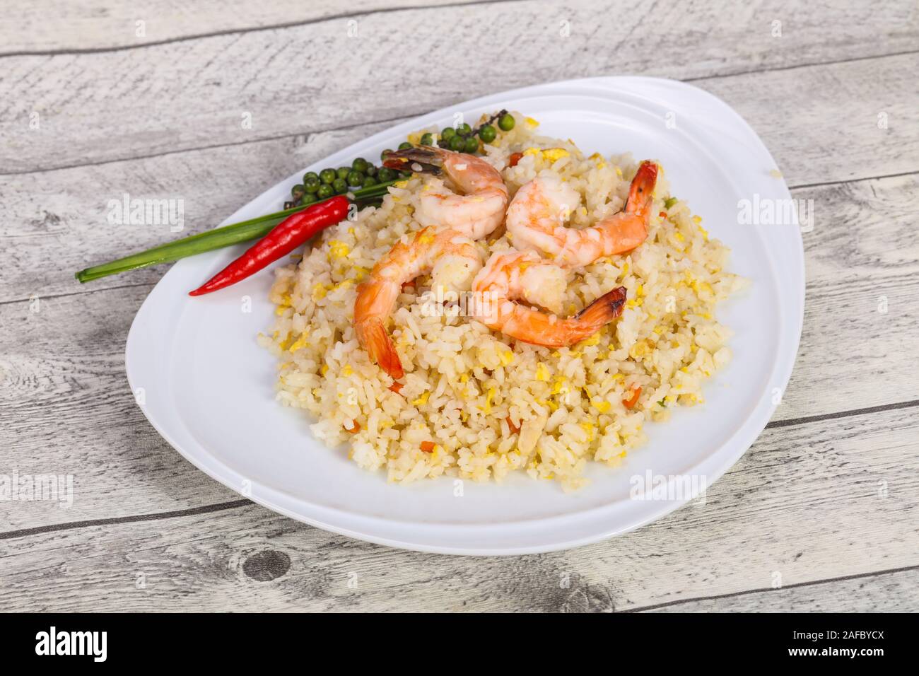 Thai style fried rice with prawn and egg Stock Photo - Alamy
