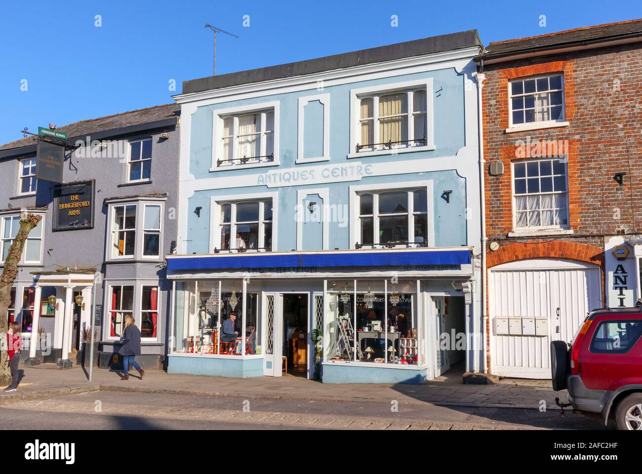 Hungerford berkshire antiques hi-res stock photography and images - Alamy