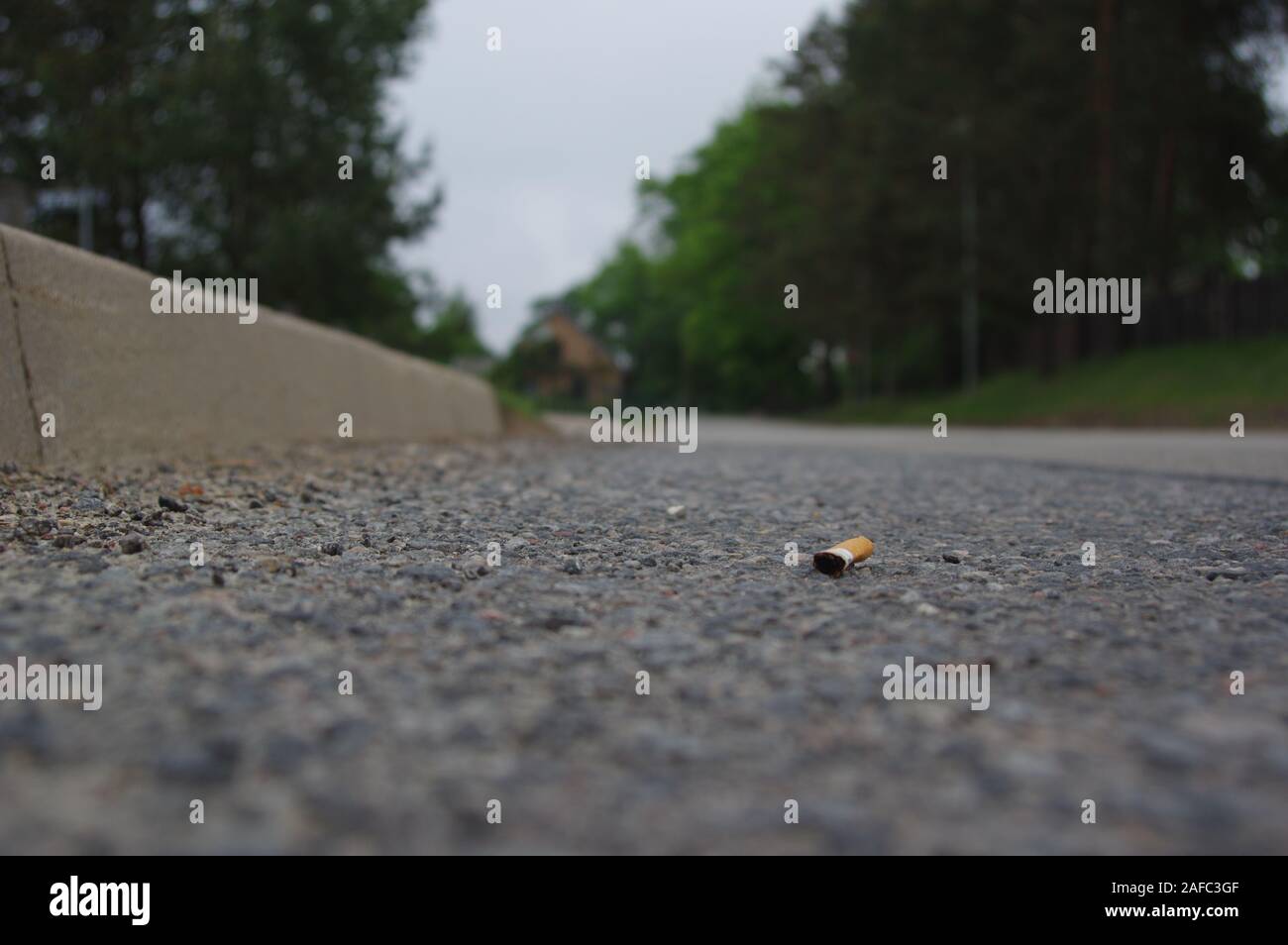 Hard line footpath hi-res stock photography and images - Alamy