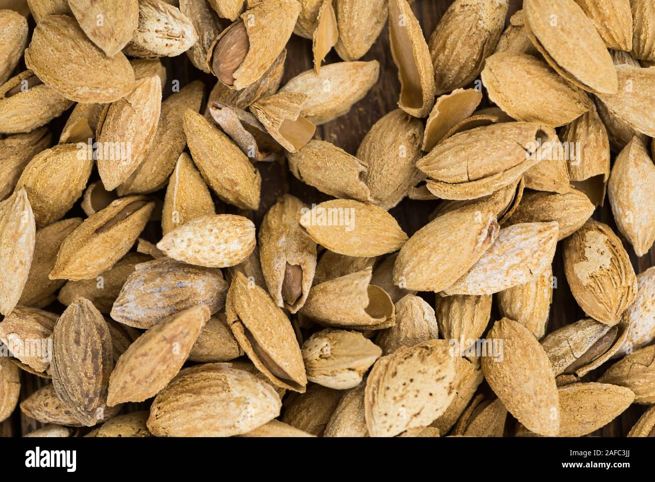 Almonds in shell hi-res stock photography and images - Alamy