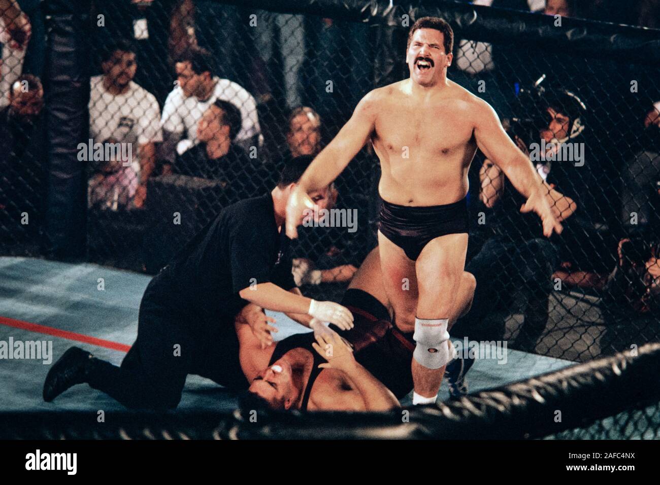 Ufc mma training hi-res stock photography and images - Alamy