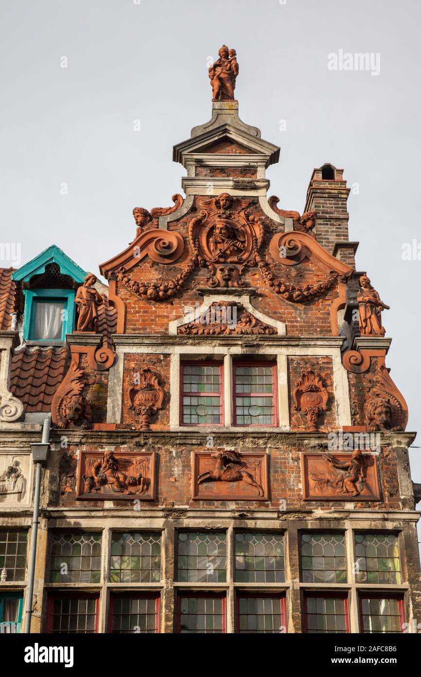Flemish renaissance architecture hi-res stock photography and images ...