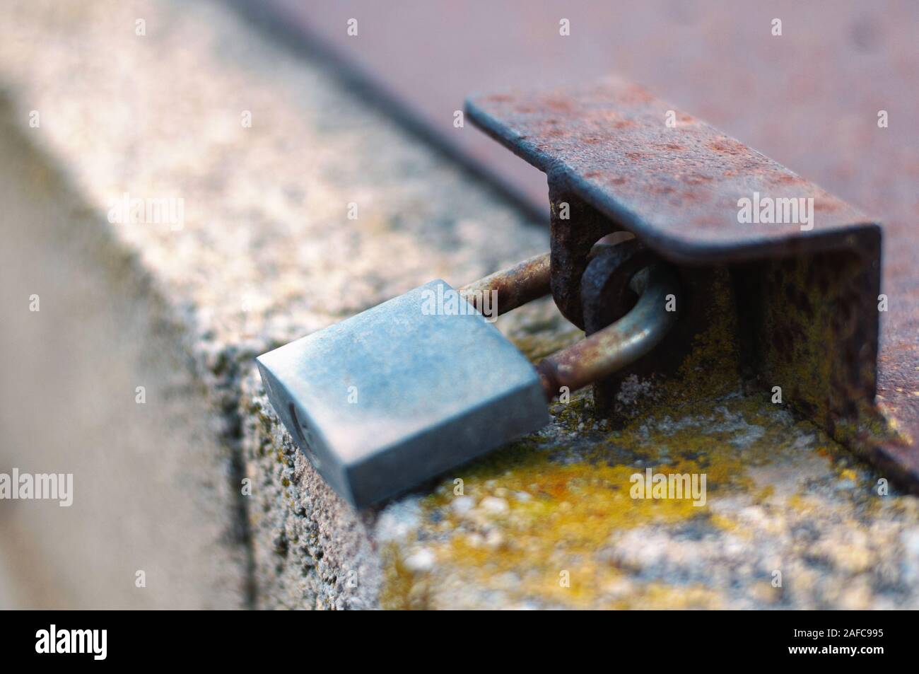 Closing hatch hi-res stock photography and images - Alamy