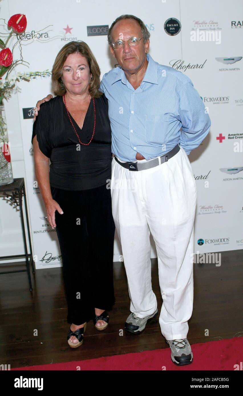 Mr and mrs lopinto hi-res stock photography and images - Alamy