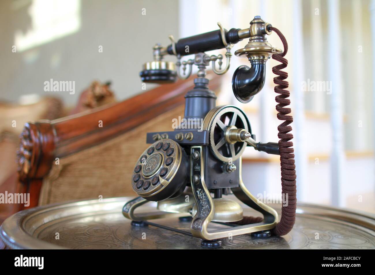 Retro telecommunication hi-res stock photography and images - Alamy