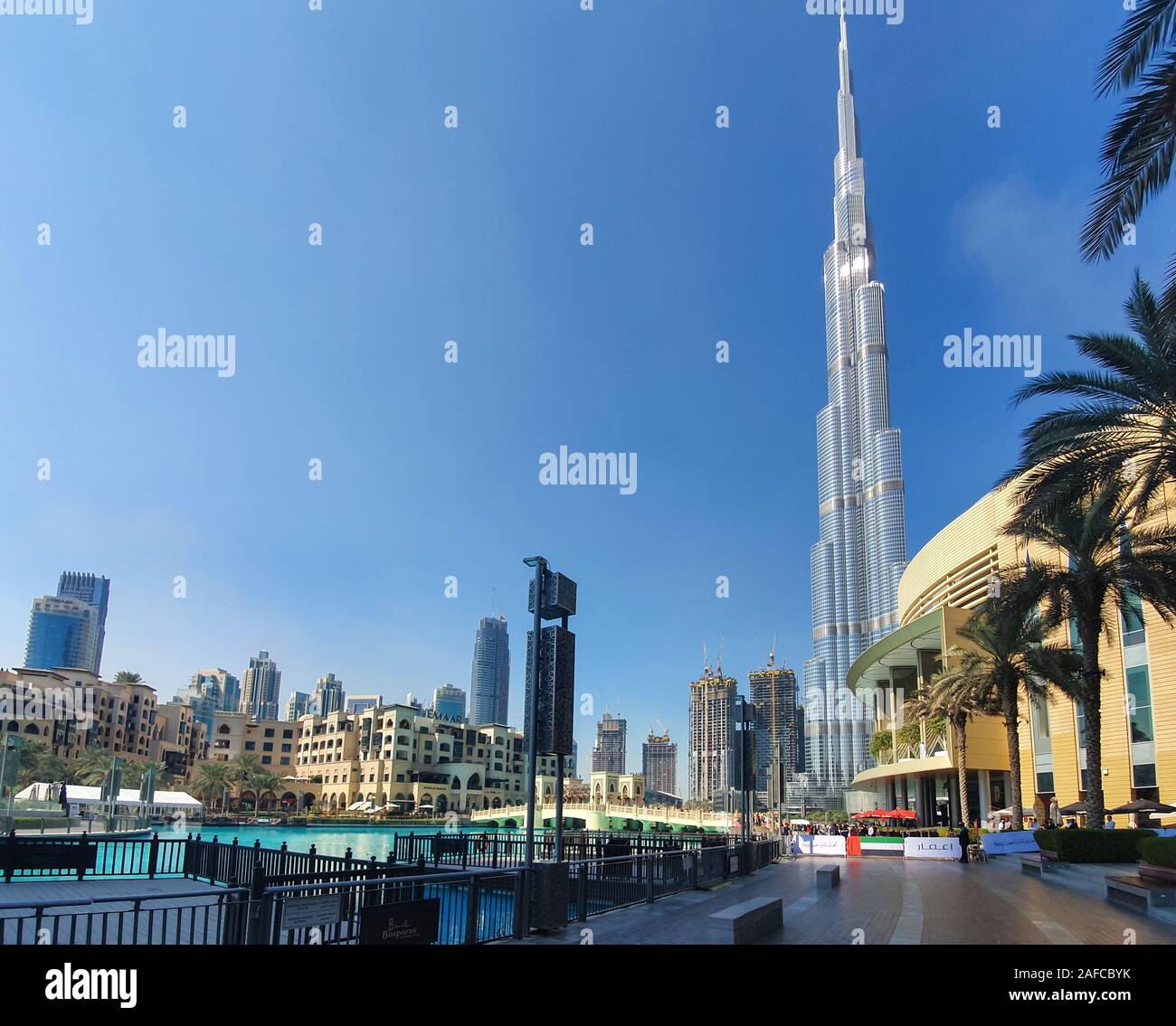 Downtown Dubai landmarks and tourist attractions - The Dubai Mall and ...