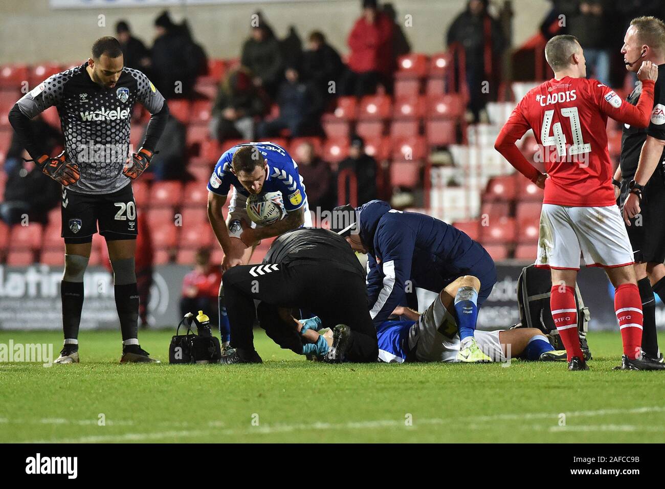 Dislocated shoulder hi-res stock photography and images - Alamy