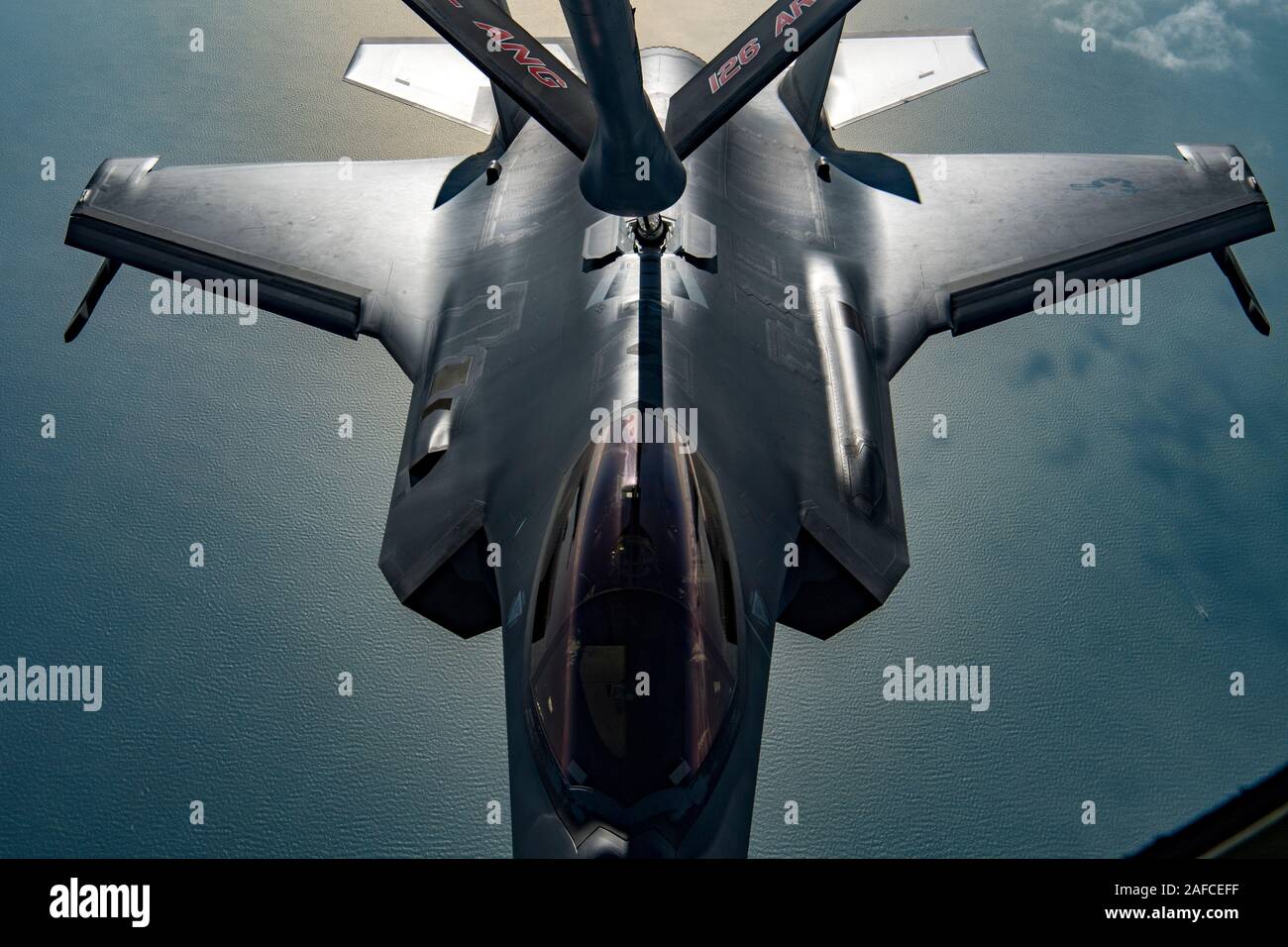 Kc 135 boom operator hi-res stock photography and images - Alamy