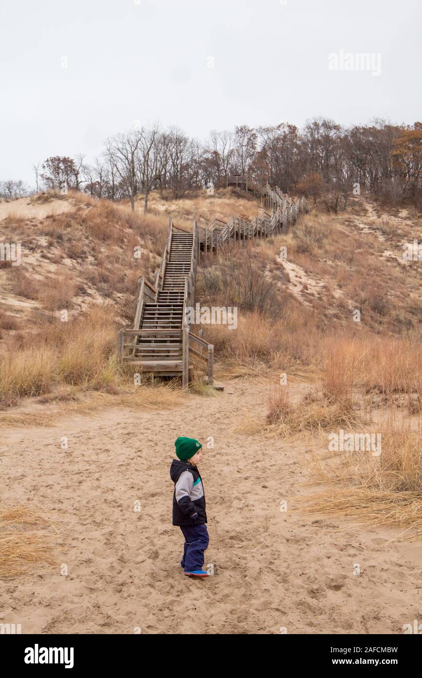 Indiana dunes national state park hi-res stock photography and images ...