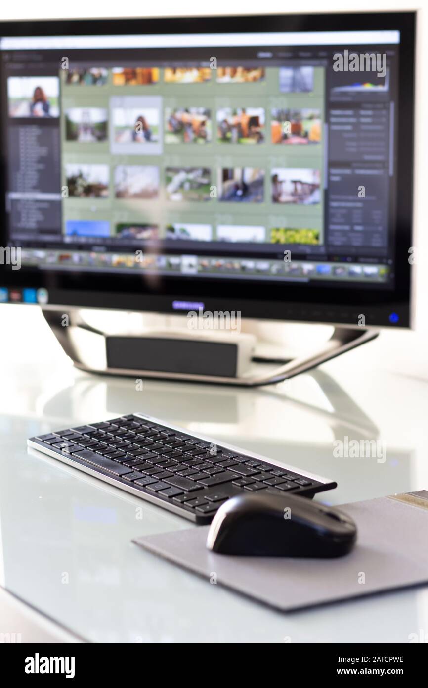 workstation consisting of keyboard, mouse, monitor and pc Stock Photo ...
