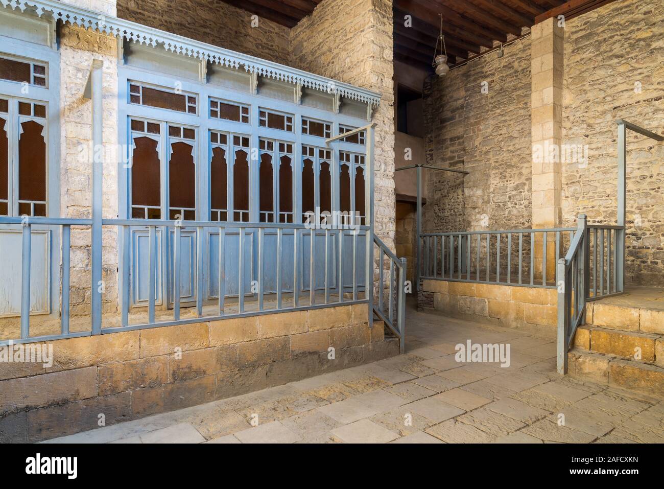 Changing rooms old vintage hi-res stock photography and images - Alamy