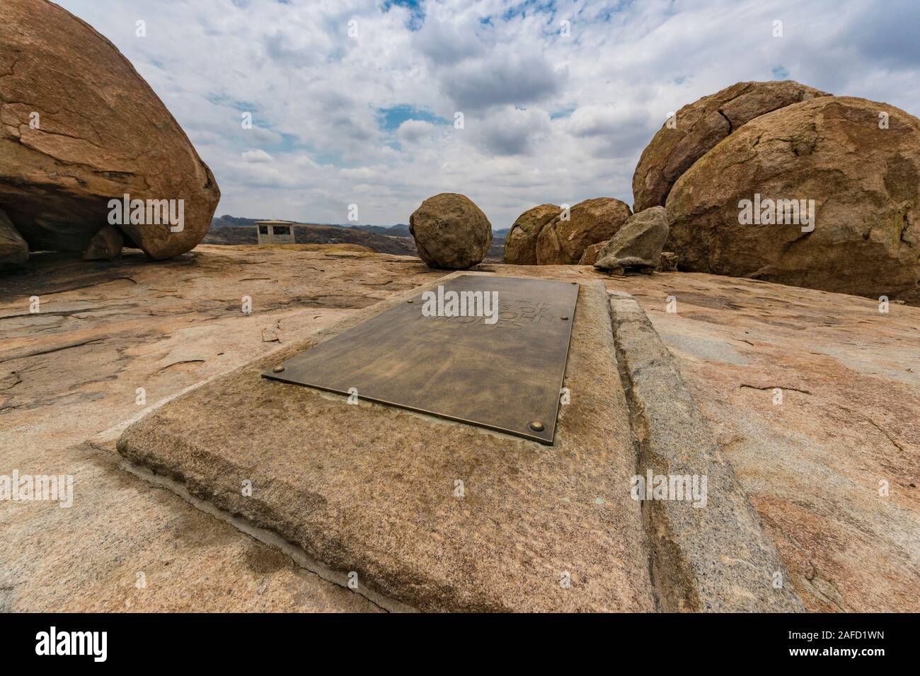 Grave of cecil rhodes hi-res stock photography and images - Alamy