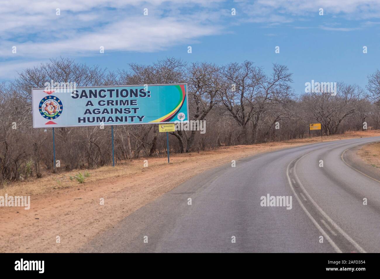 Zimbabwe highway sign hi-res stock photography and images - Alamy