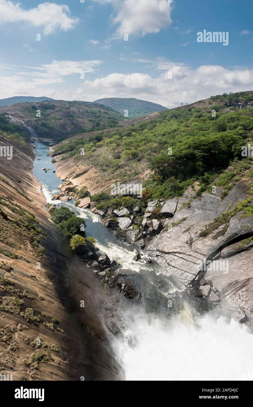 Lake Mutirikwi (formerly lake Kyle), Zimbabwe. water flows from the ...
