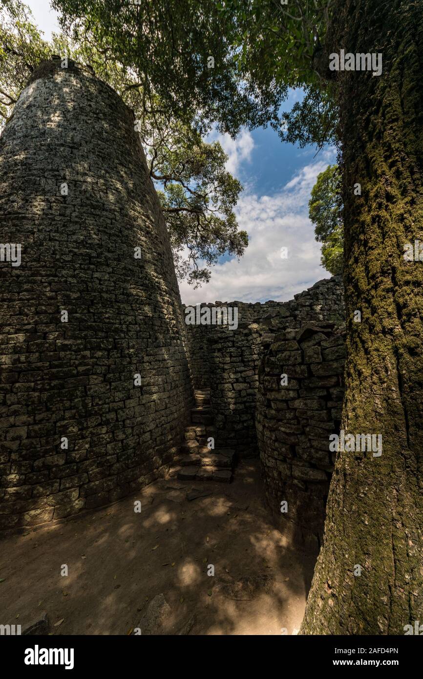 Great Zimbabwe Ruins, Masvingo, Zimbabwe. The great stone tower in the ...