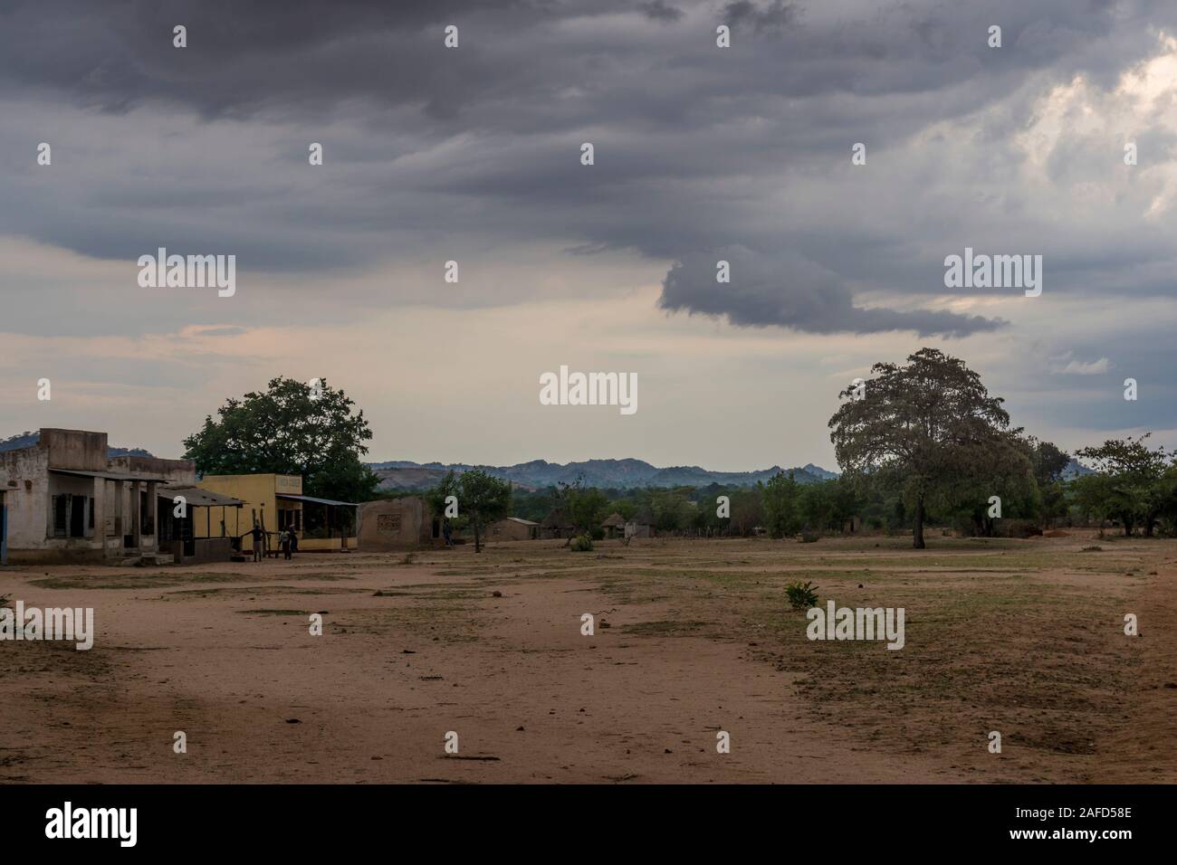 Zimbabwe rural shop hi-res stock photography and images - Alamy